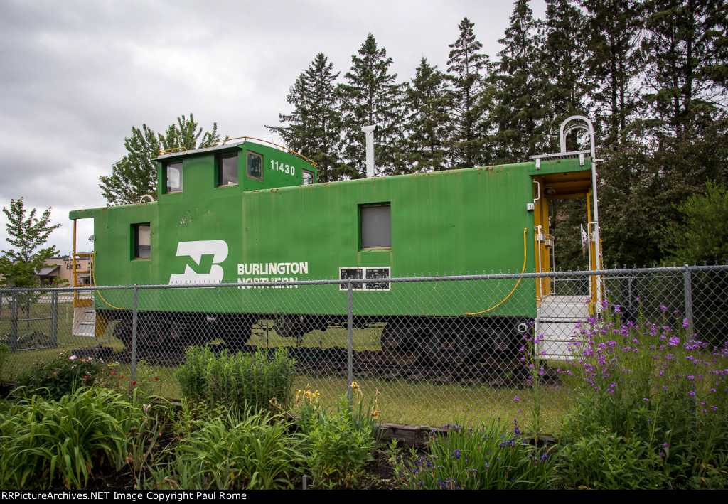 BN 11430, ex Northern Pacific 10094, steel caboose